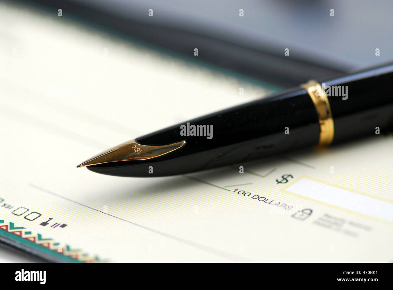 Chequebook hi-res stock photography and images - Alamy
