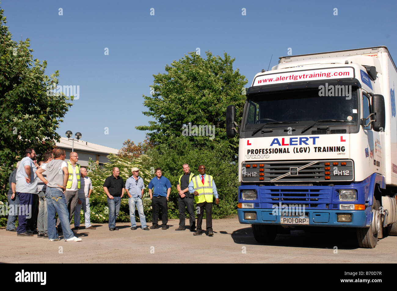 Hgv driver hi-res stock photography and images - Alamy
