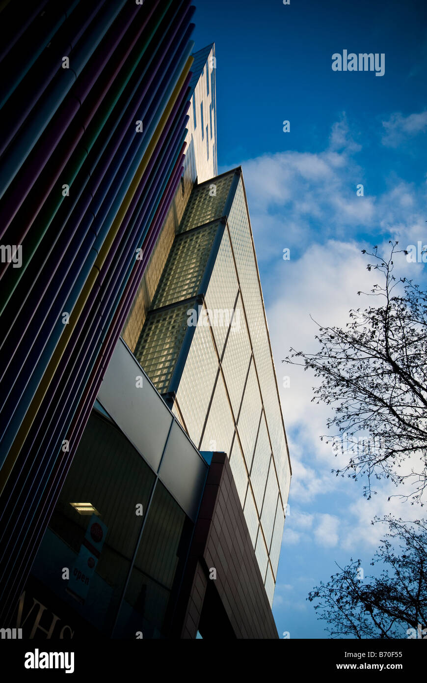 Modern glass fronted building hi-res stock photography and images - Alamy