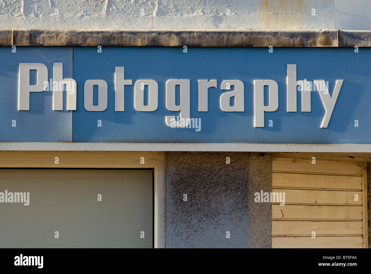 A sign outside a shop reads 'Photography' Stock Photo - Alamy