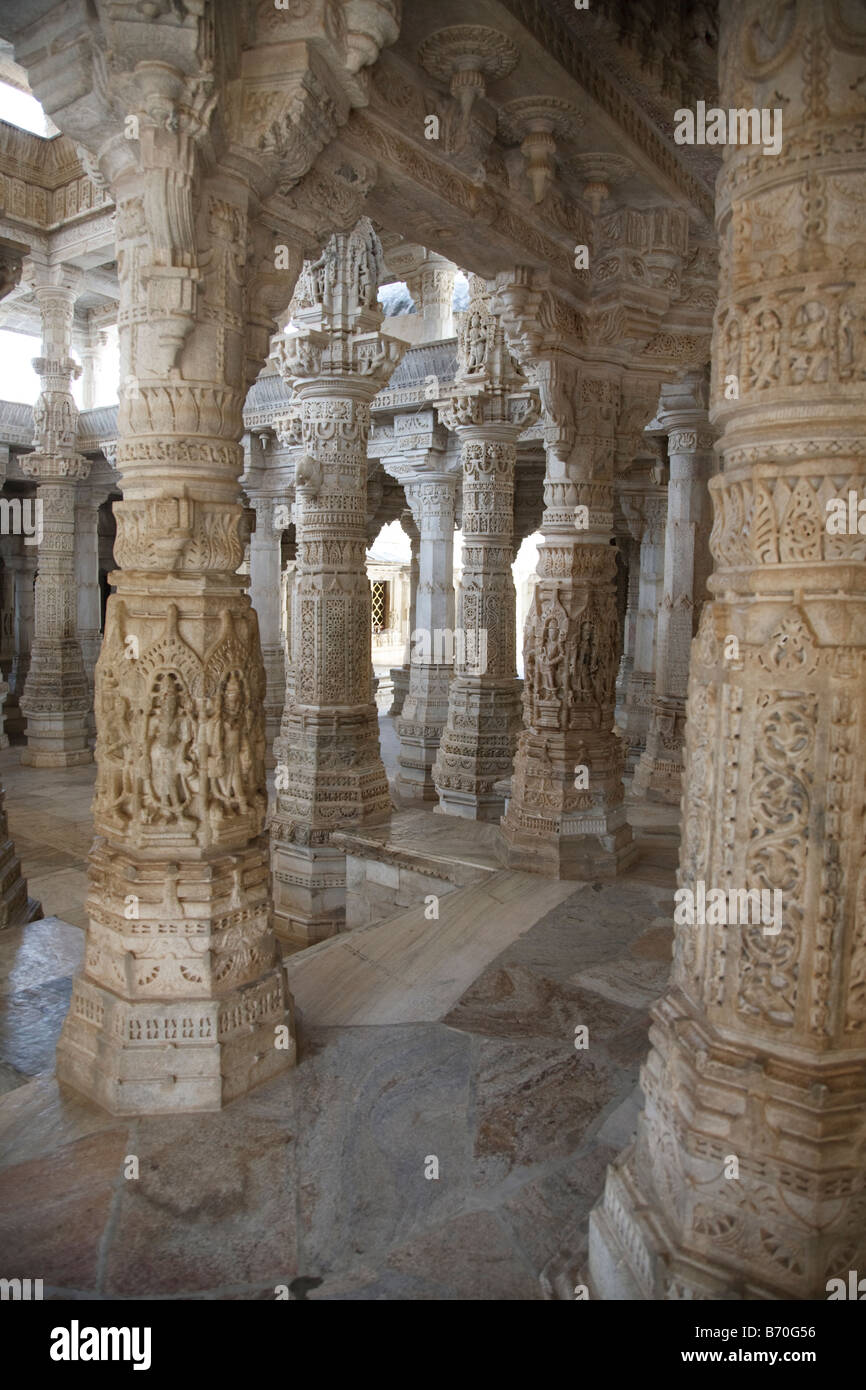 Interior hall of the Jain Temple, Ranakpur, India Stock Photo - Alamy