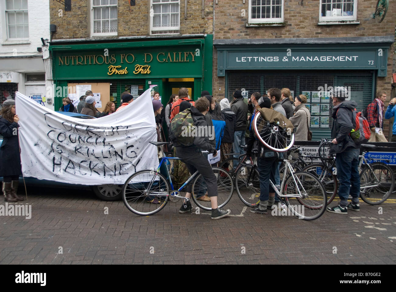 Eviction action hi-res stock photography and images - Alamy