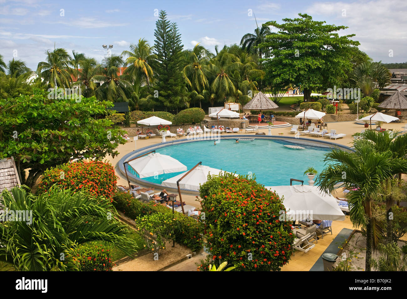 Suriname, Paramaribo. Swimming pool of hotel Torarica Stock Photo - Alamy