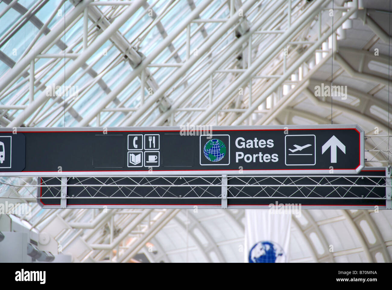 Signs departure gates in departure hi-res stock photography and images ...
