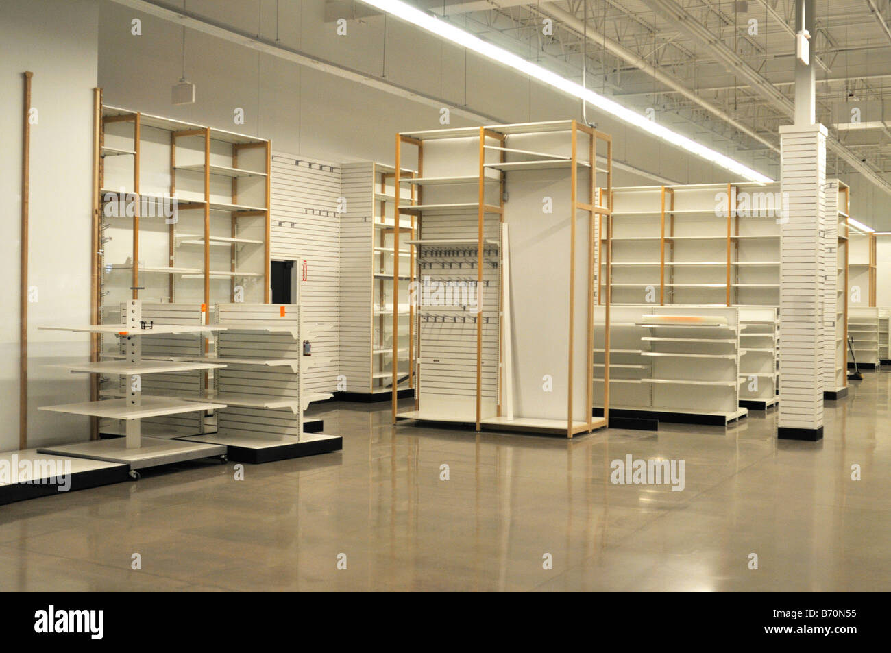 Empty retail store Linens n Things with empty shelves and fixtures ... Empty retail store Linens n Things with empty shelves and fixtures ...