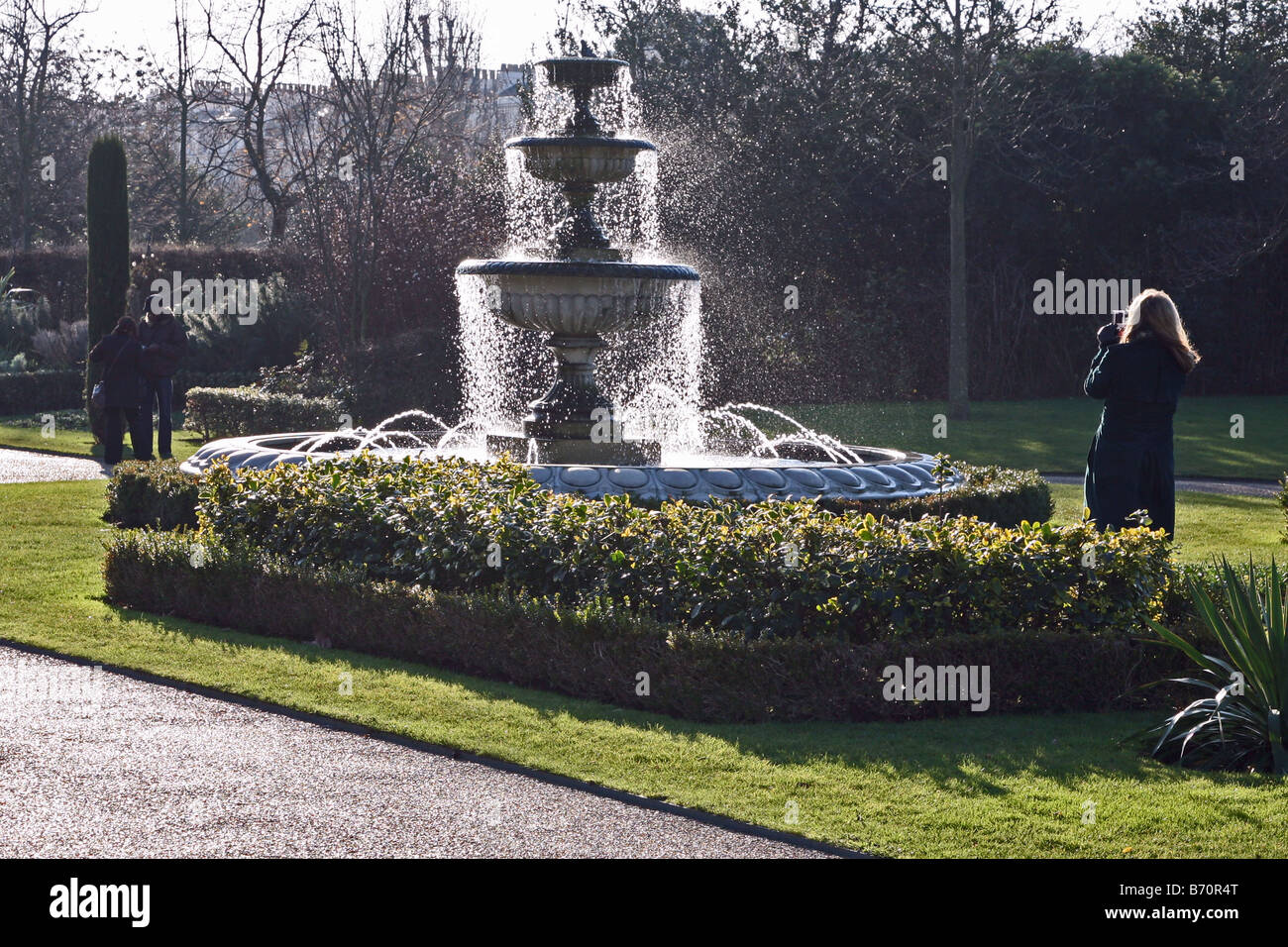 Fountains In Regents Park at Eileen Marvin blog