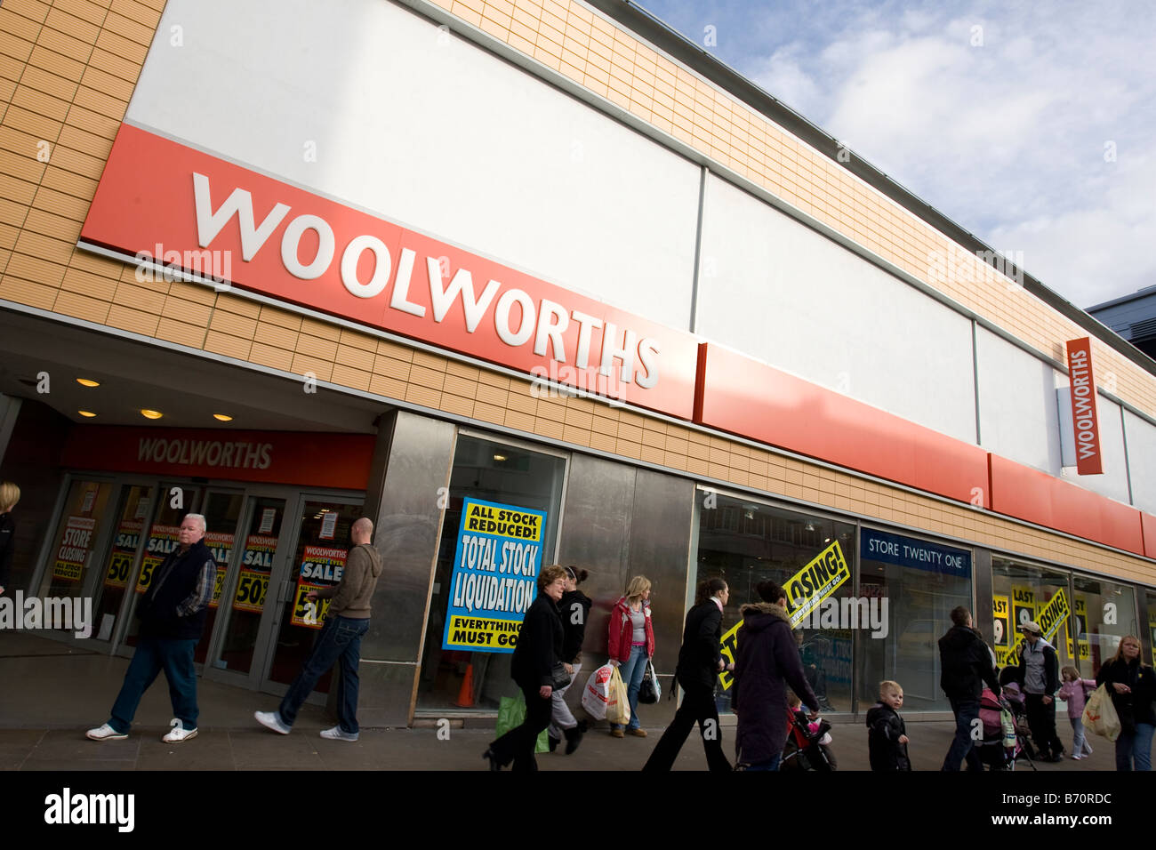 Woolworth store hi-res stock photography and images - Alamy