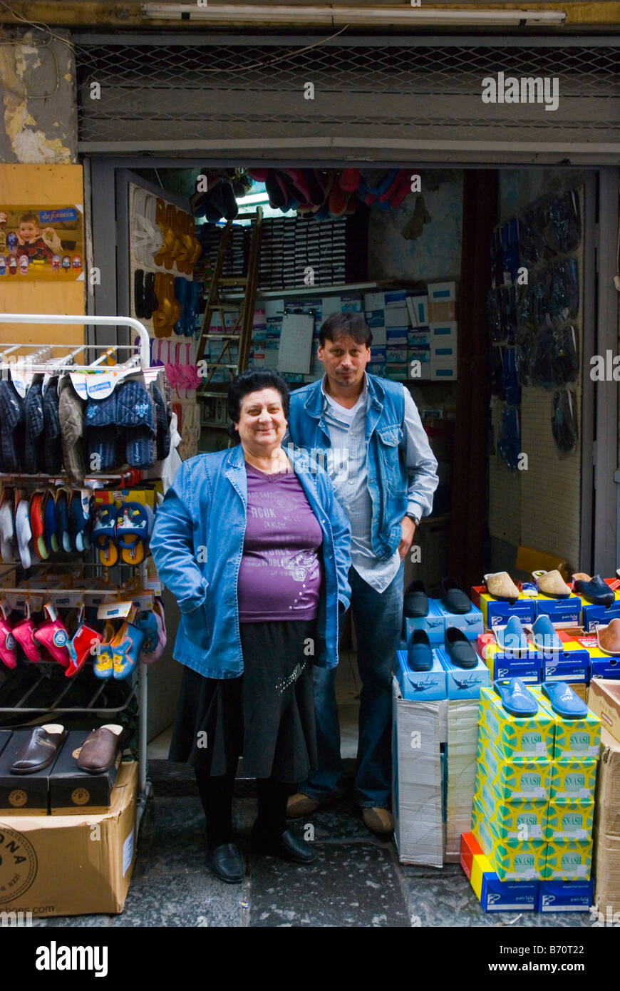 Shopping center shopkeepers hi-res stock photography and images - Alamy
