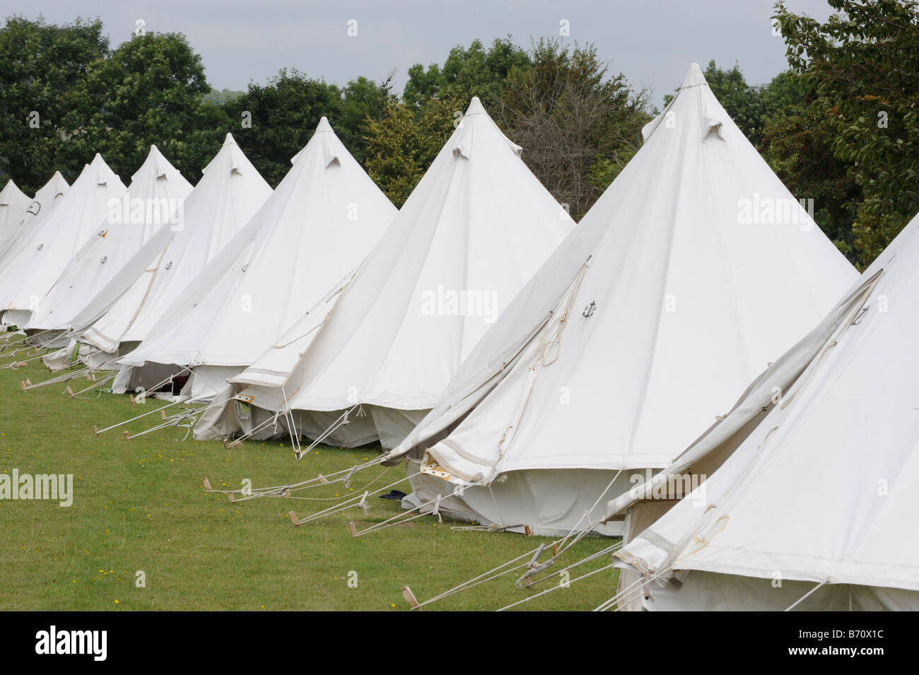 Scout scouting tent hi-res stock photography and images - Alamy