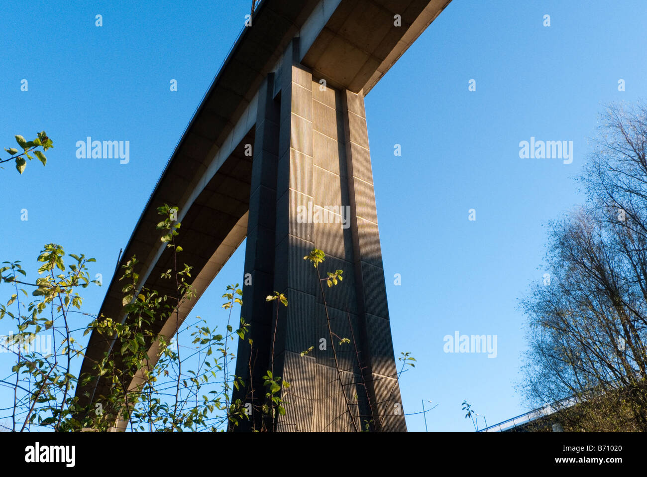 Metro bridge in Newcastle upon Tyne Stock Photo - Alamy