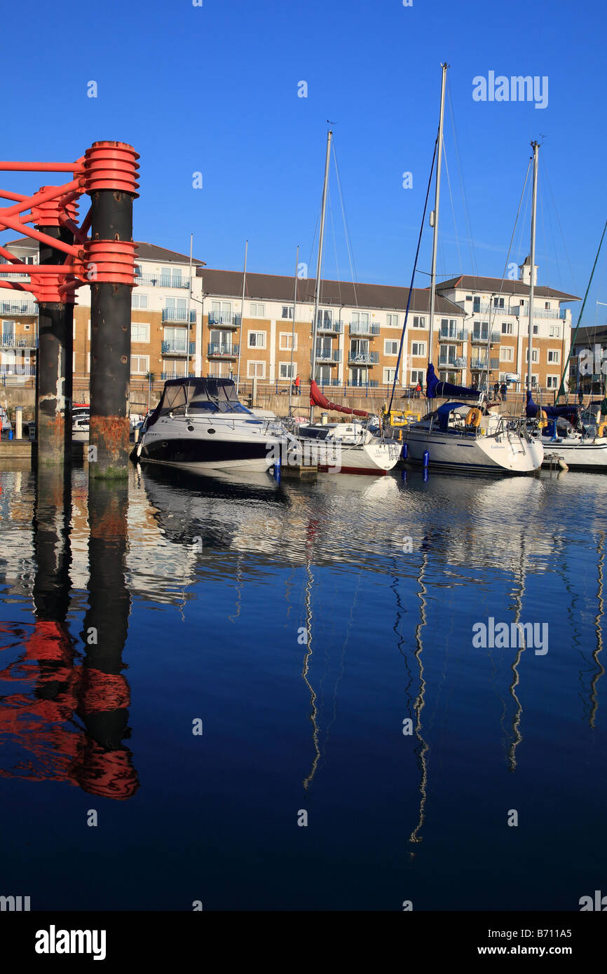 Yachts in brighton marina hi-res stock photography and images - Alamy