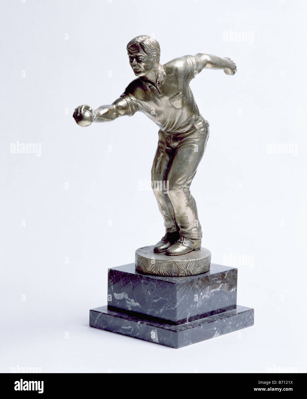 Cricket statue hi-res stock photography and images - Alamy