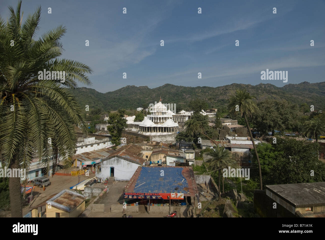 Dilwara temples hi-res stock photography and images - Alamy