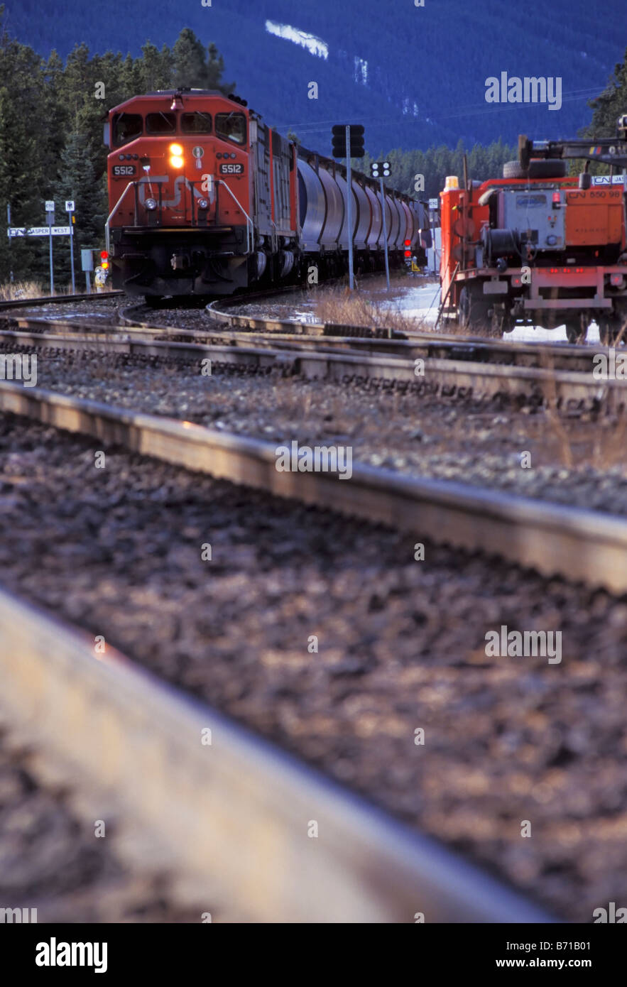 Cn train at jasper hi-res stock photography and images - Alamy