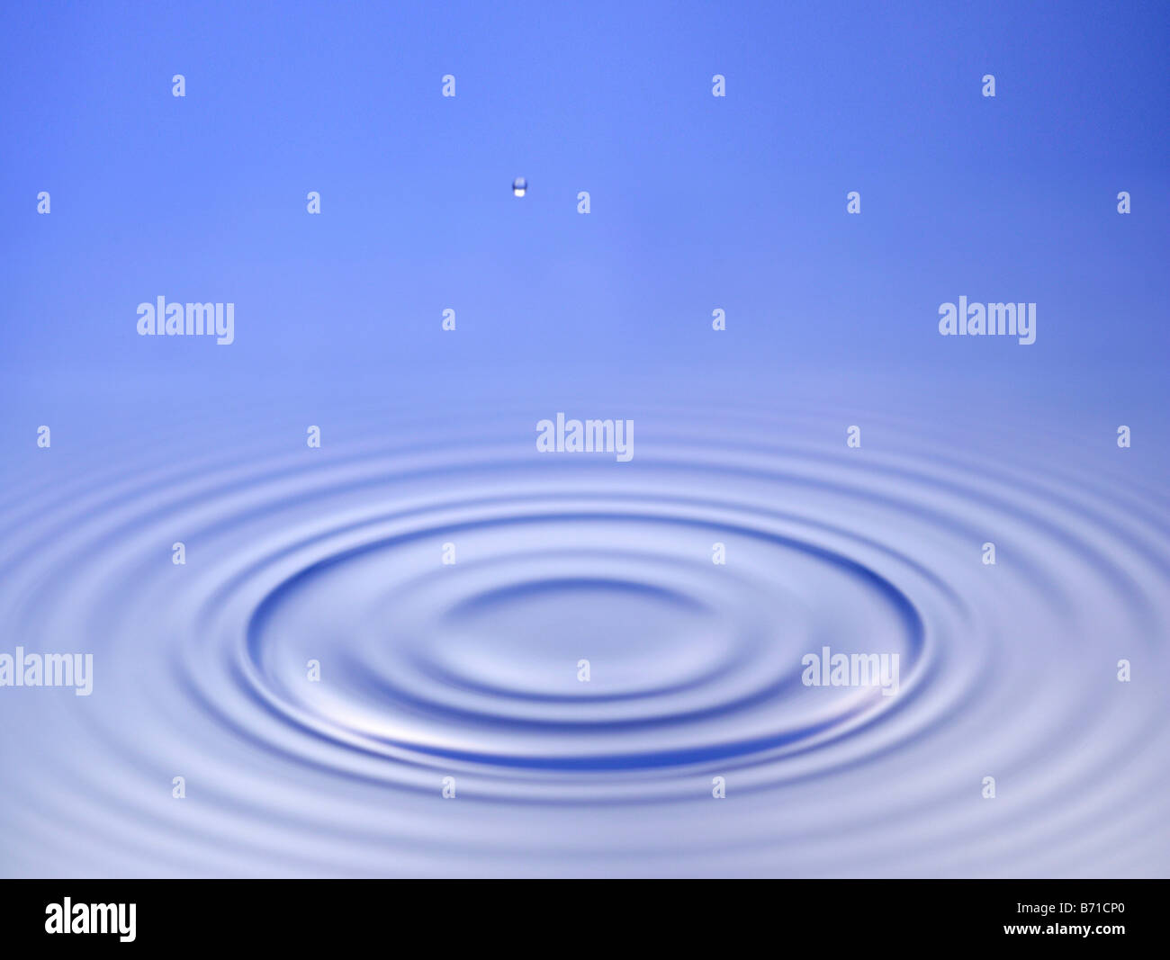 Water Drippling Ripple Drip Stock Photo - Alamy