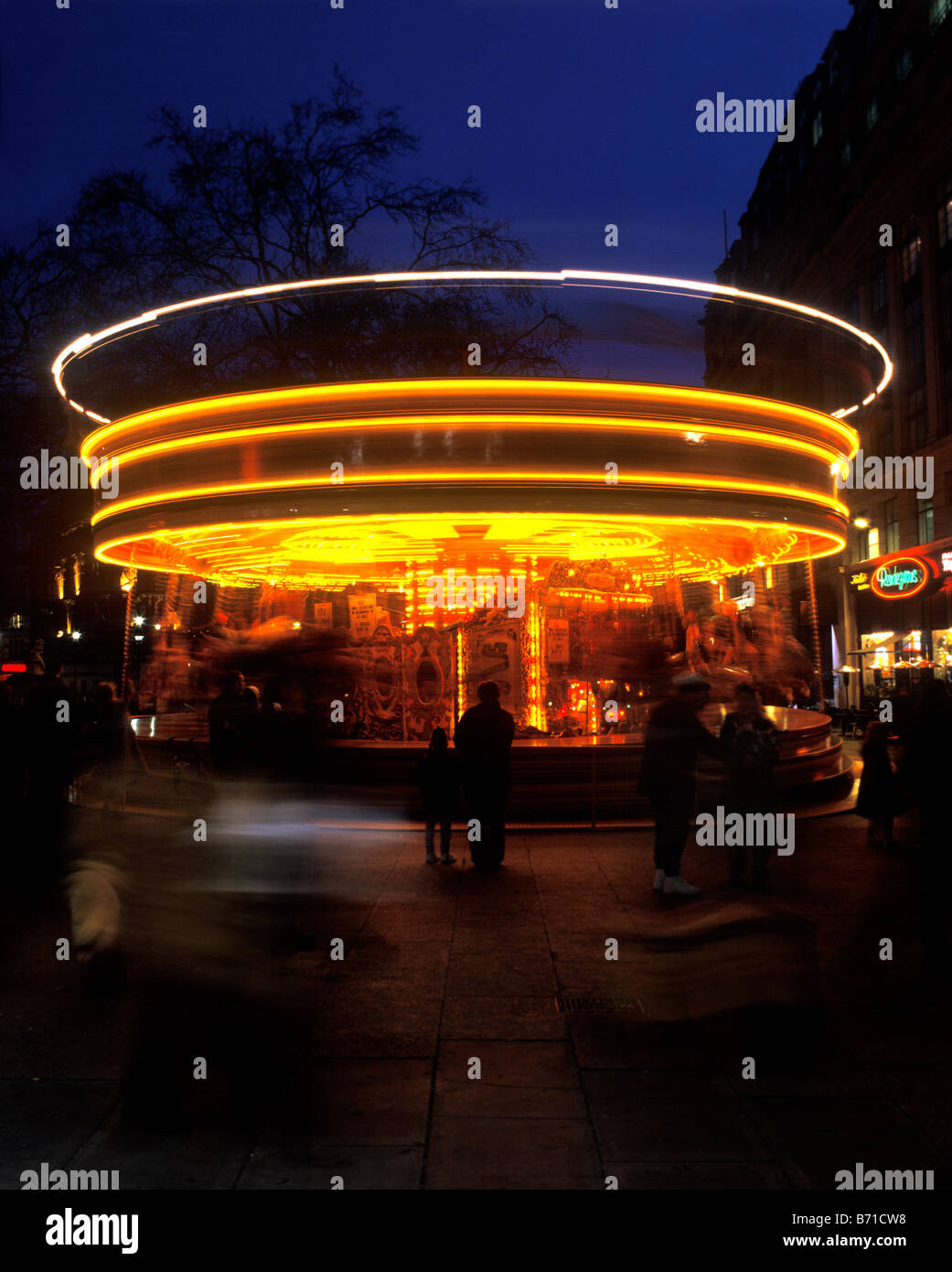 Ride in fun fair london hi-res stock photography and images - Alamy