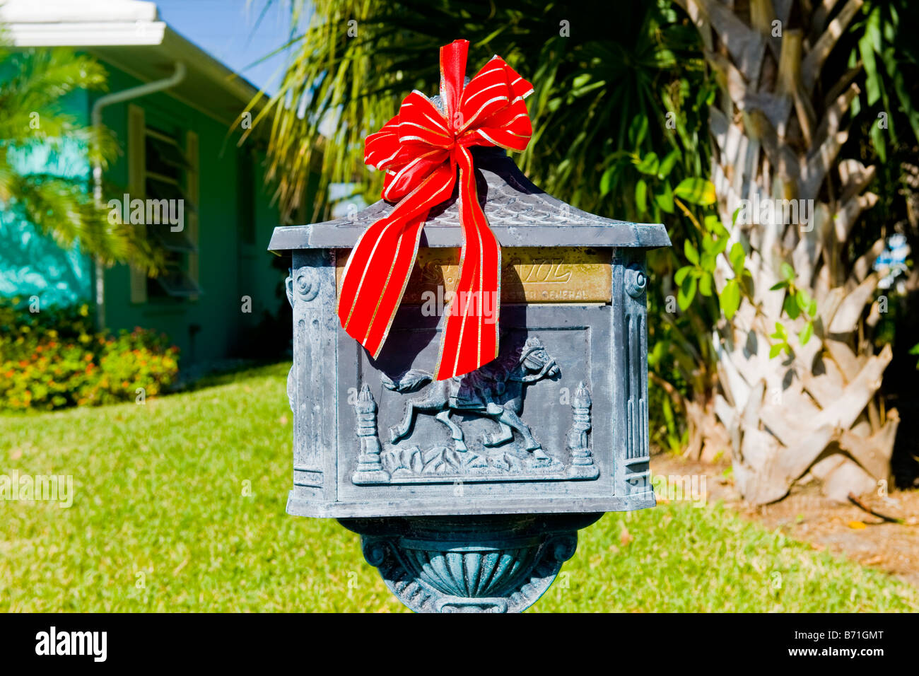 Big red mailbox hi-res stock photography and images - Alamy