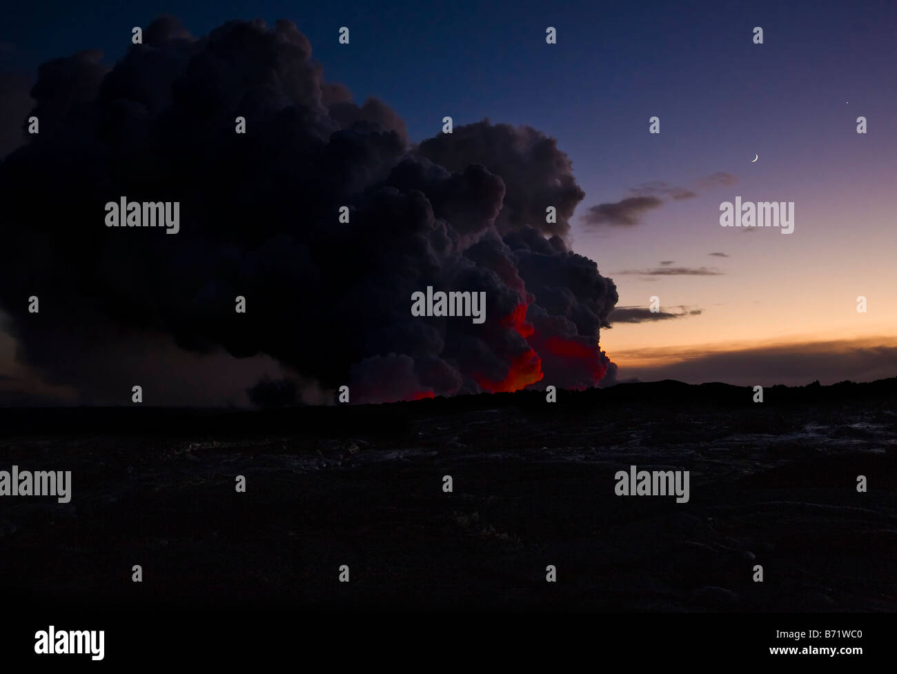 Ocean entry lava hi-res stock photography and images - Alamy
