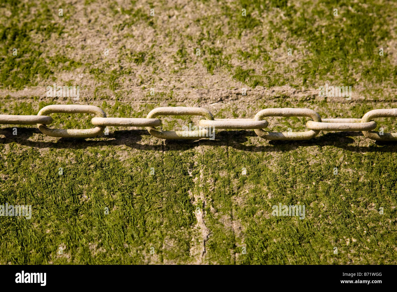 Embankment wall hi-res stock photography and images - Alamy