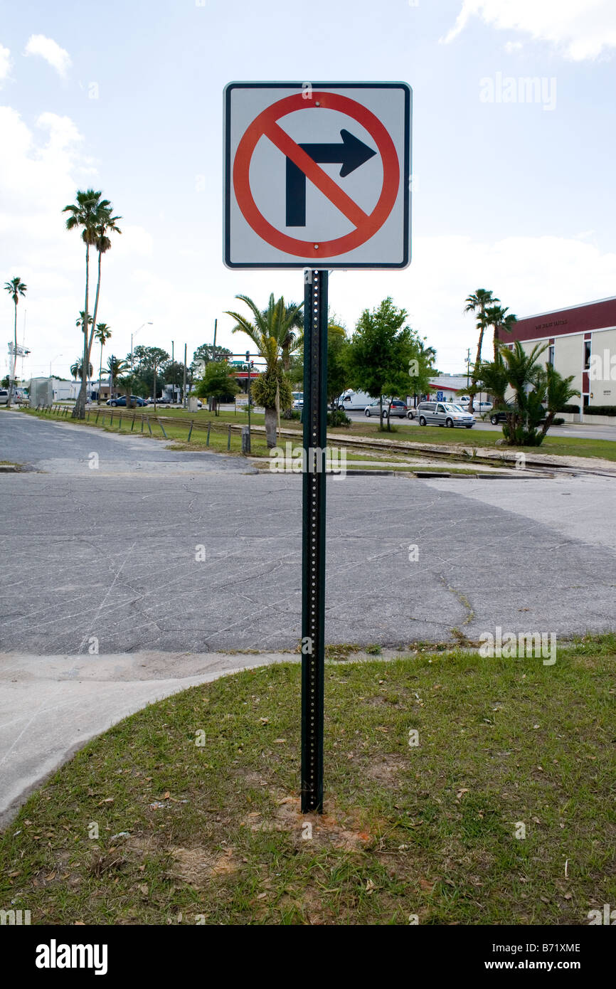 No right turn sign Stock Photo - Alamy