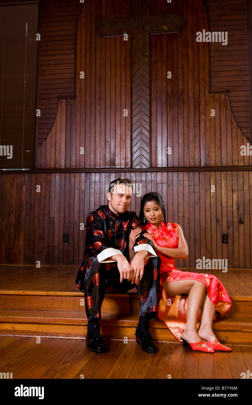 Young couple in Asian traditional clothing Stock Photo - Alamy