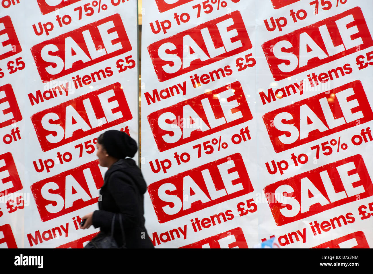Shop price reduction hi-res stock photography and images - Alamy