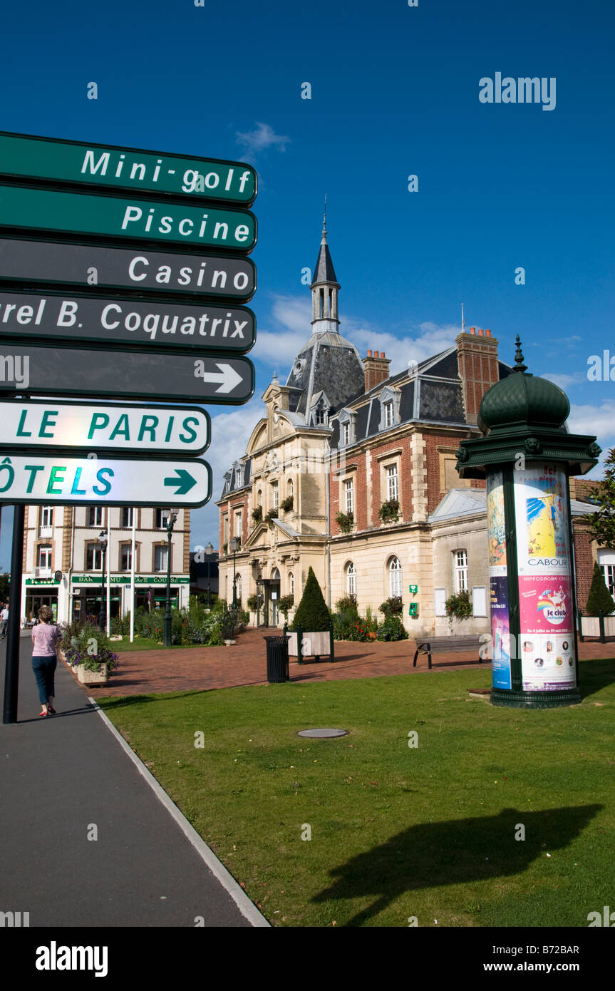 France road sign in normandy hi-res stock photography and images - Alamy