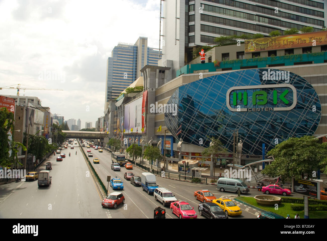 Mbk shopping centre mall bangkok thailand hi-res stock photography and ...