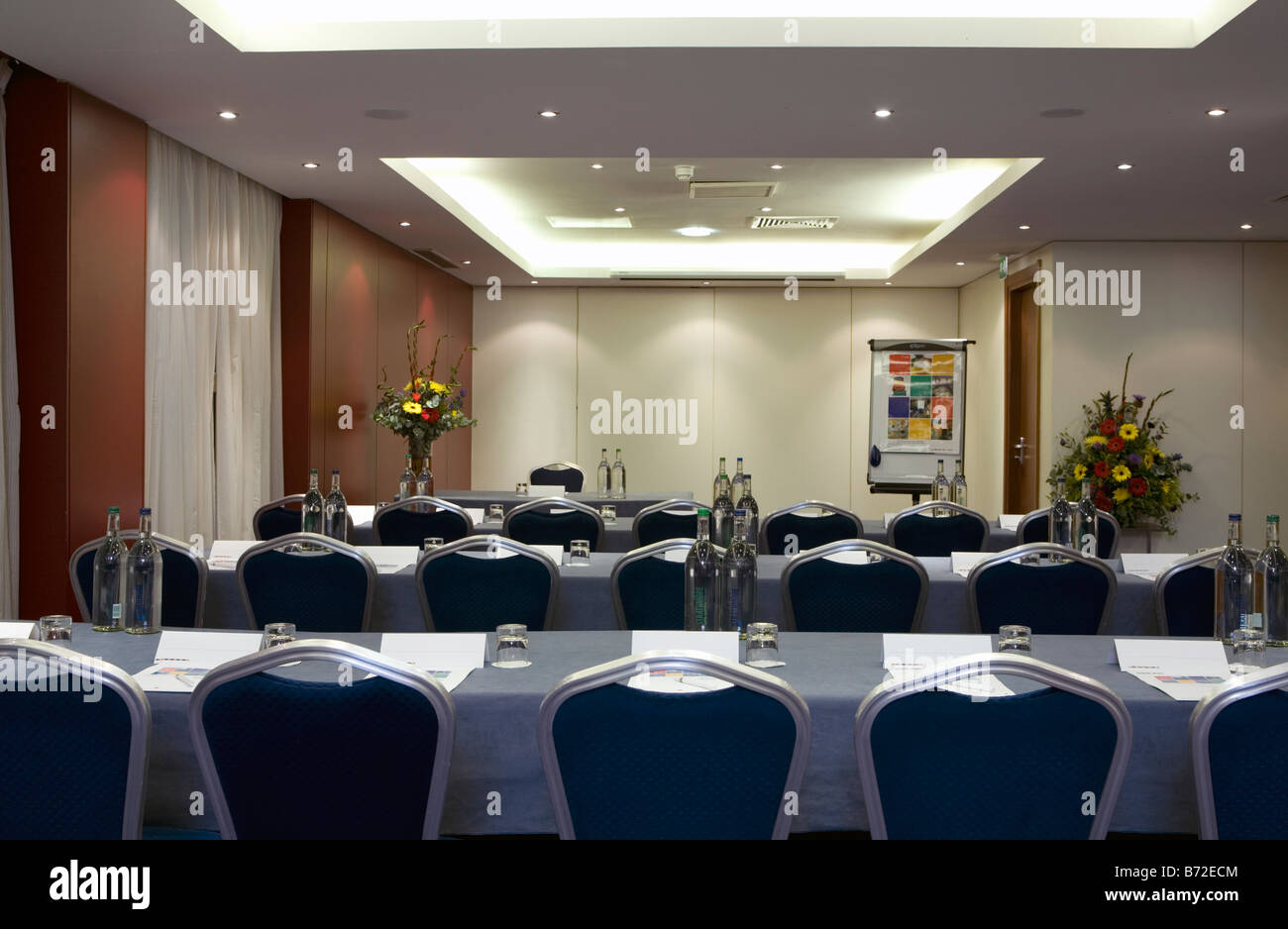 Board of directors meetings hi-res stock photography and images - Alamy