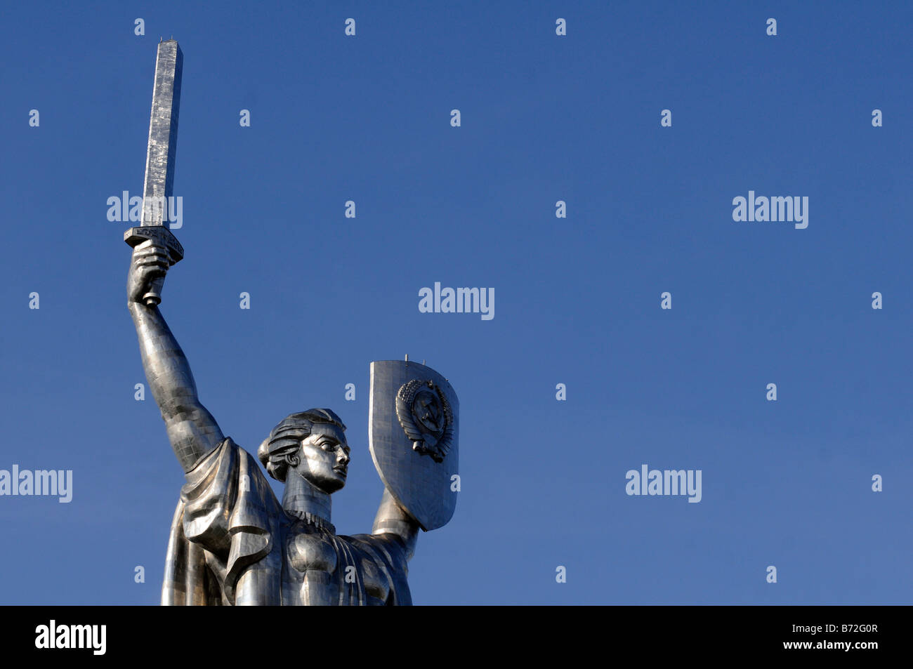A 62 metre-high Soviet allegory of war in the World War II memorial ...