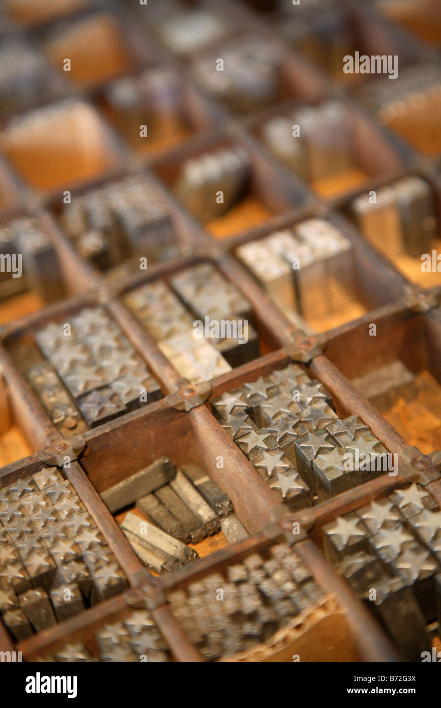 Metal type used in printing presses Stock Photo - Alamy