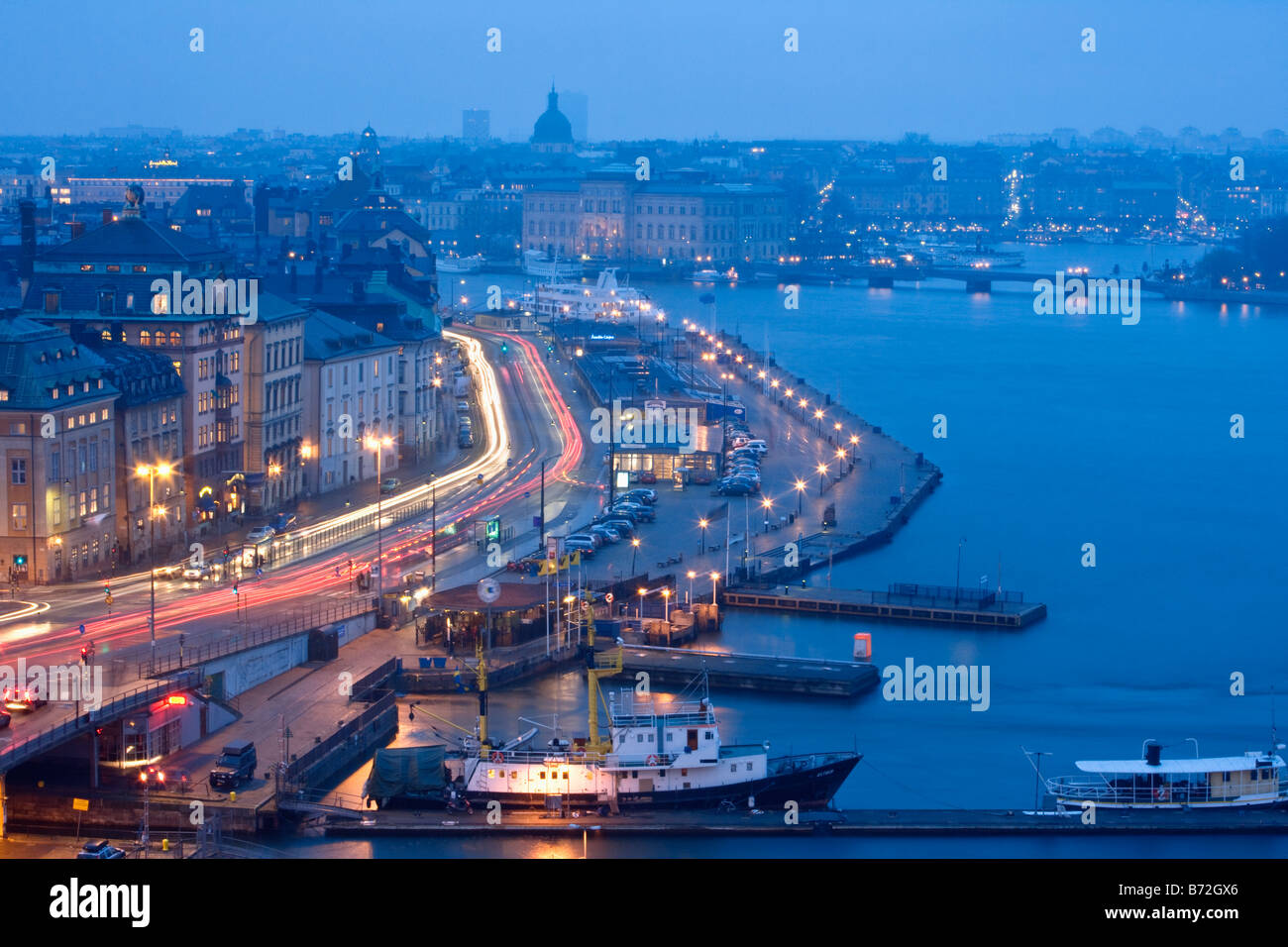 SWEDEN STOCKHOLM TRAFFIC AT SKEPPSBRON THE OLD TOWN Stock Photo - Alamy