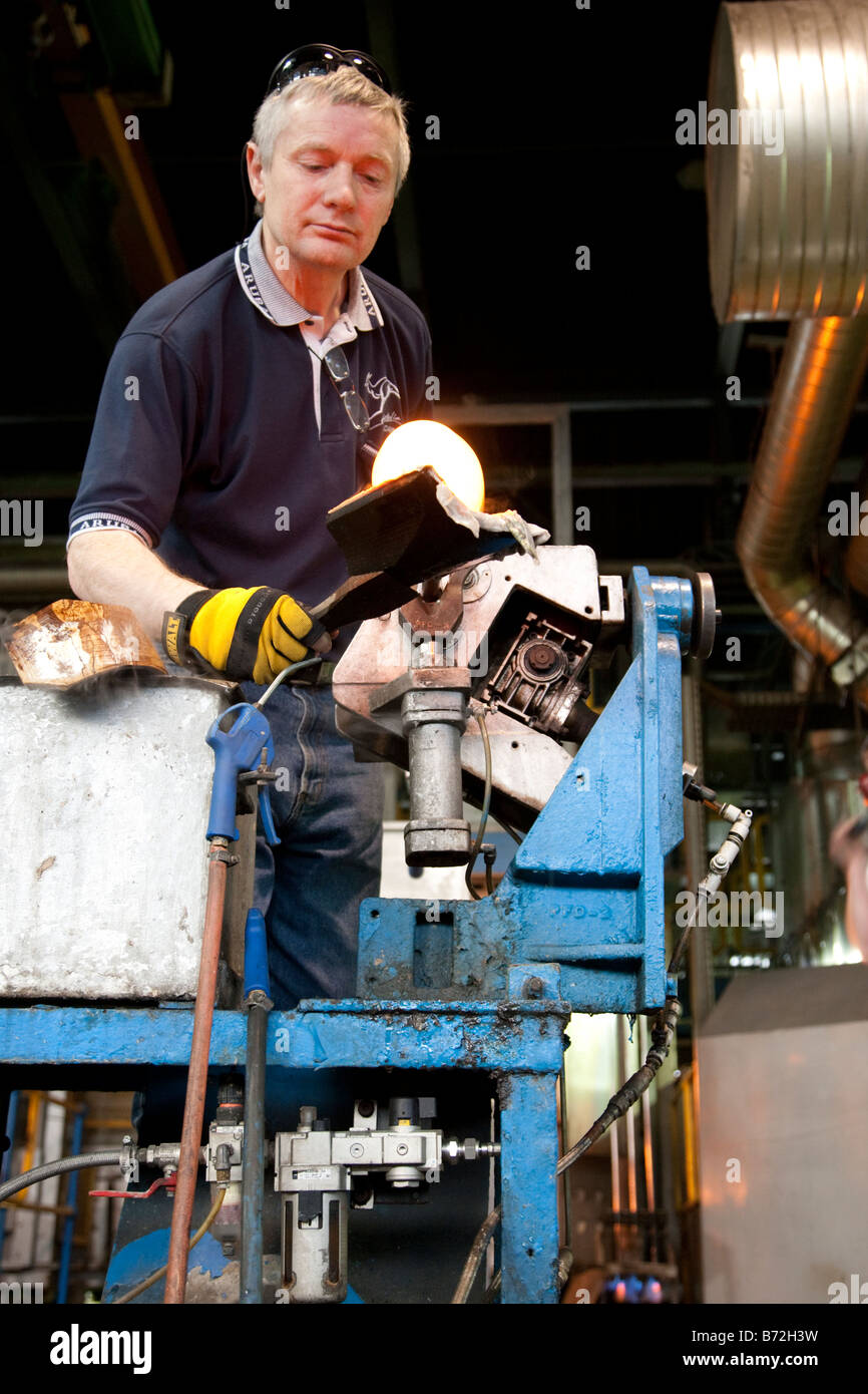 Waterford glass blowing hi-res stock photography and images - Alamy
