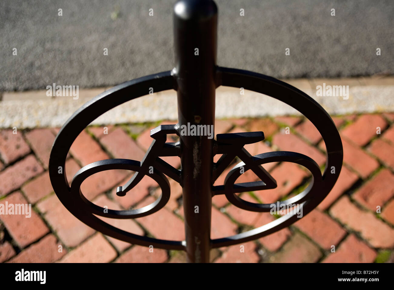 Steel post hi-res stock photography and images - Alamy