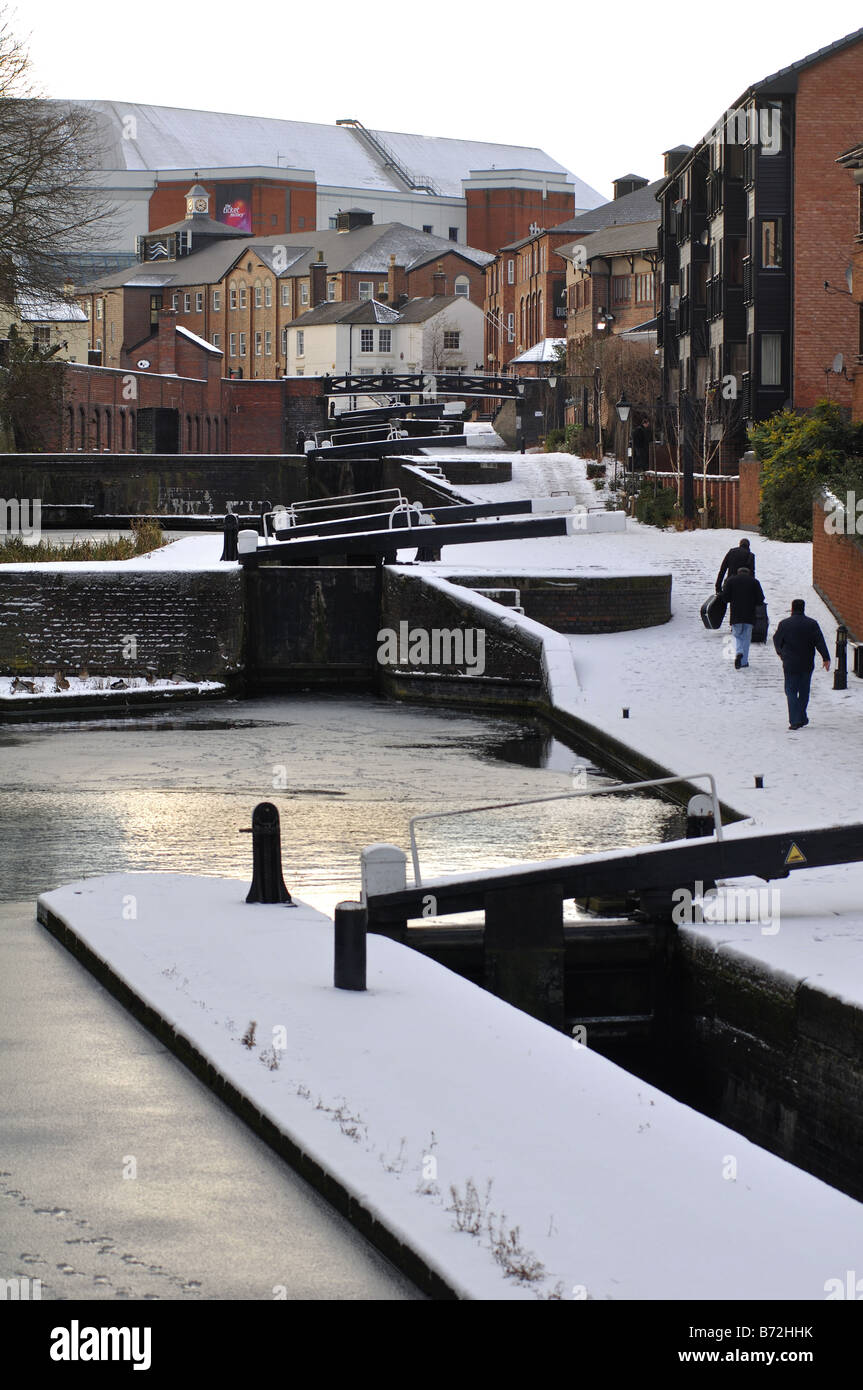 Farmers Bridge Locks in winter, Birmingham city centre, England, UK ...