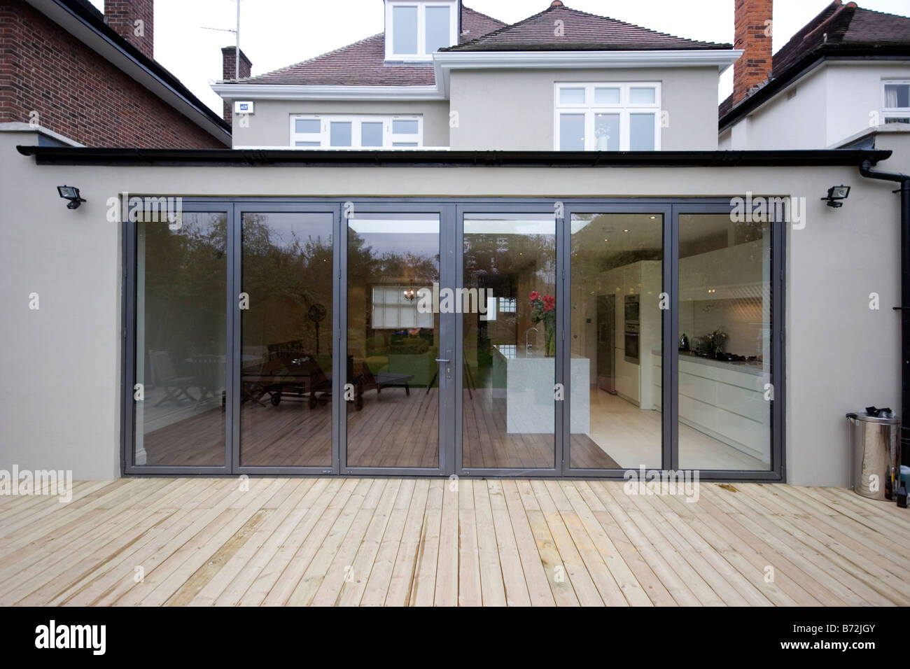 Kitchen extension building hi-res stock photography and images - Alamy