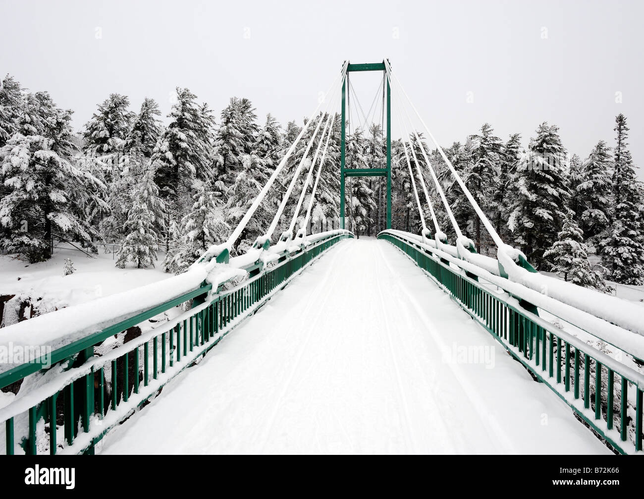 Snowmobile bridge hi-res stock photography and images - Alamy