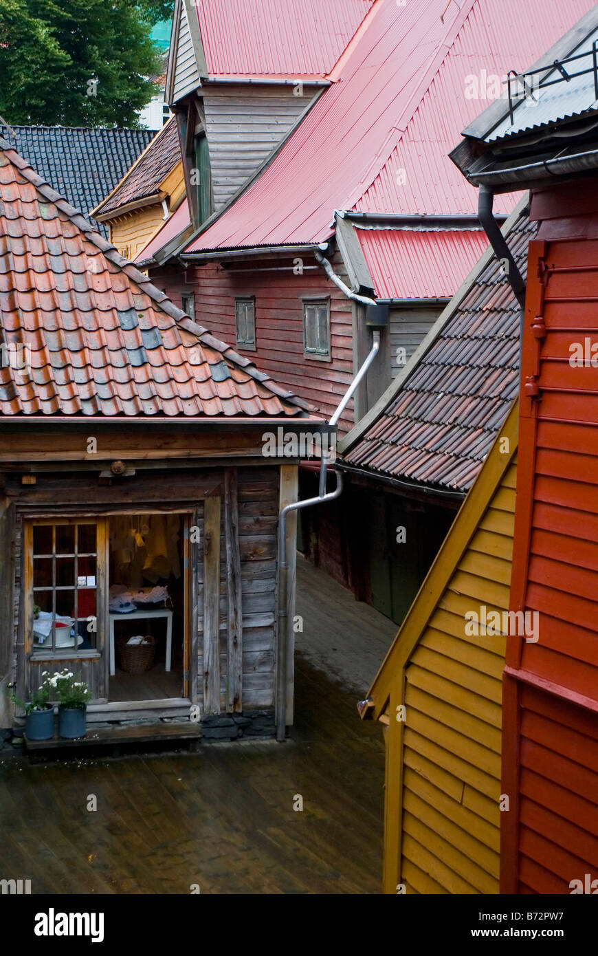 Inside the Hanseatic quarter of the old Bryggen Stock Photo - Alamy