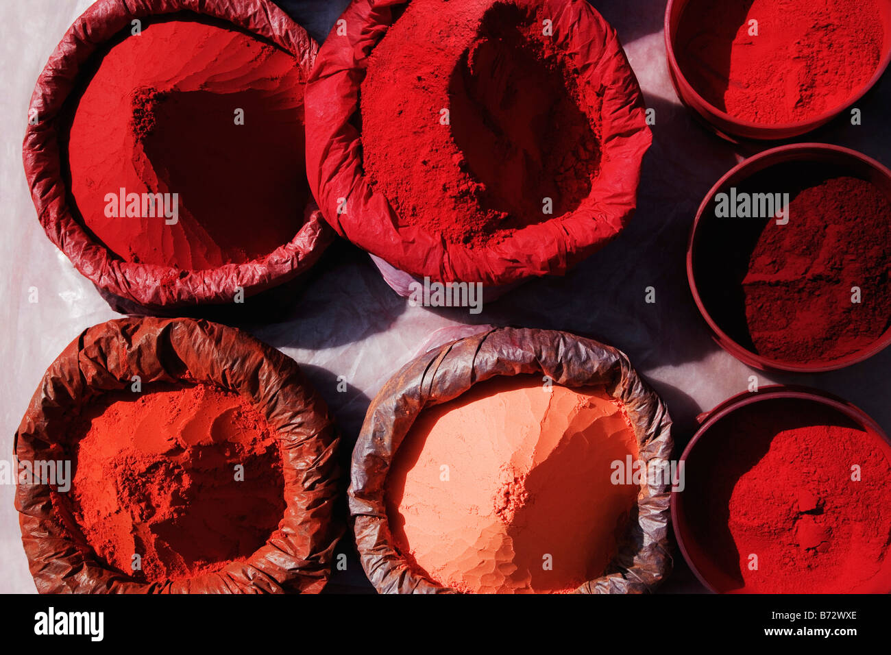 Sindoor powder hi-res stock photography and images - Alamy