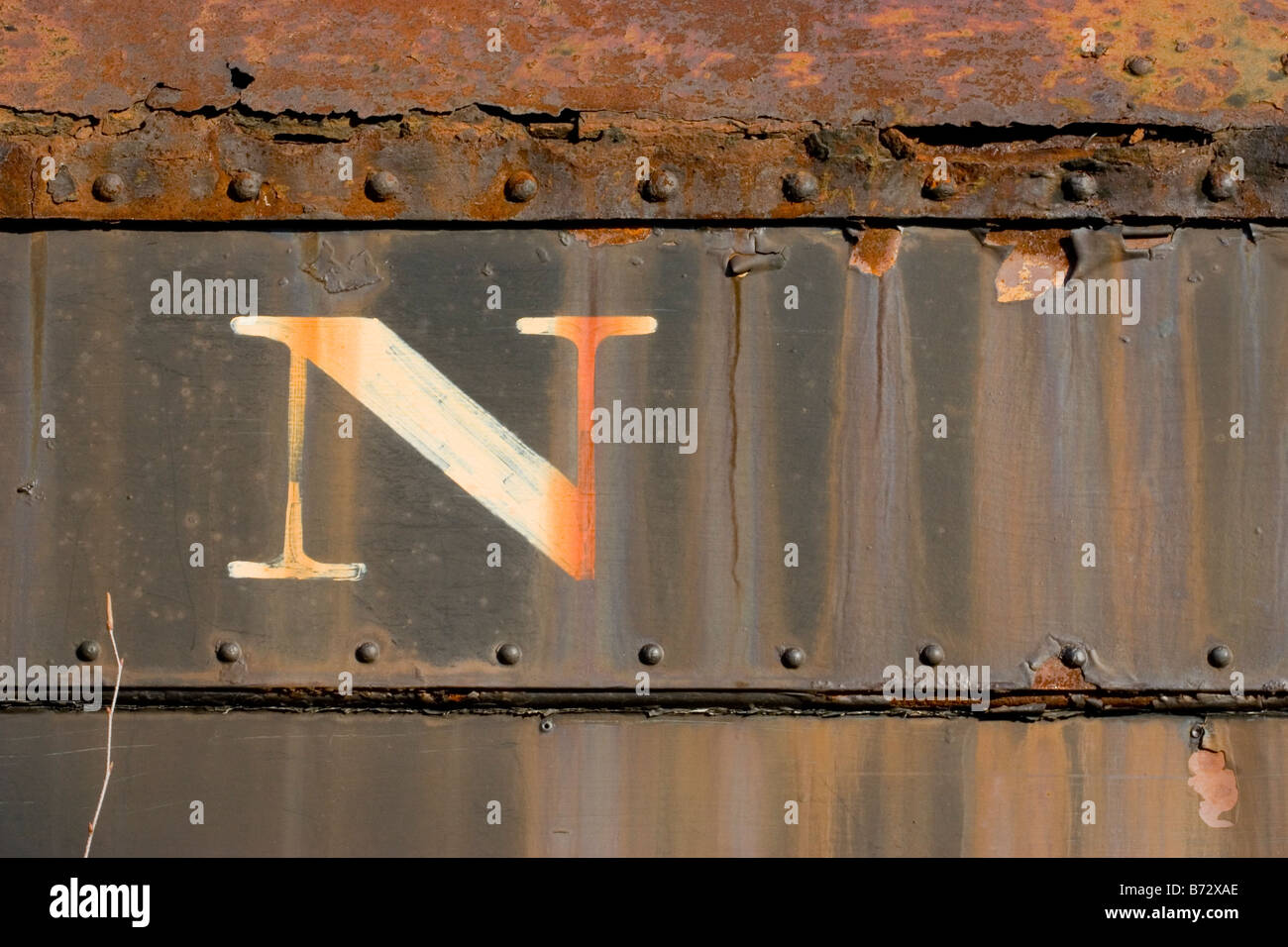 Old english letter n hi-res stock photography and images - Alamy