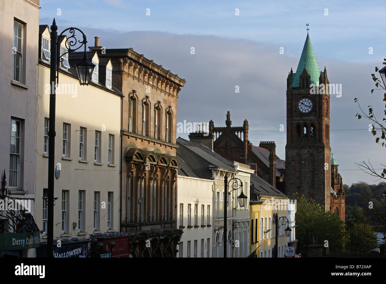 Shipquay street londonderry hi-res stock photography and images - Alamy
