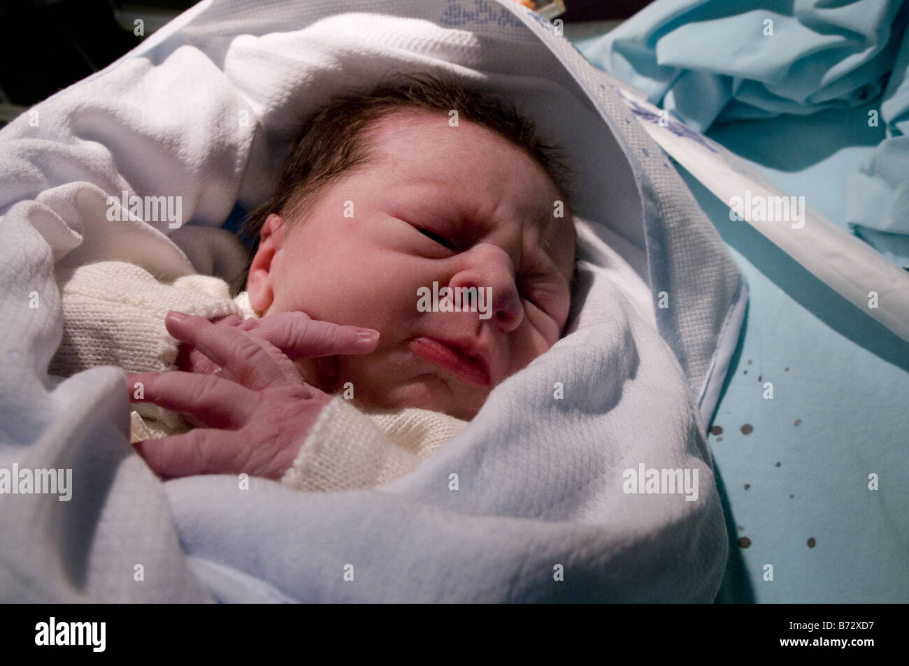 Baby delivery surgery hi-res stock photography and images - Alamy