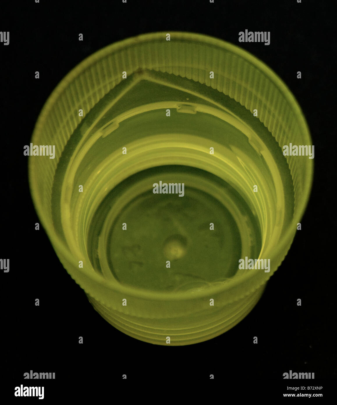 Fluorescent yellow hi-res stock photography and images - Alamy