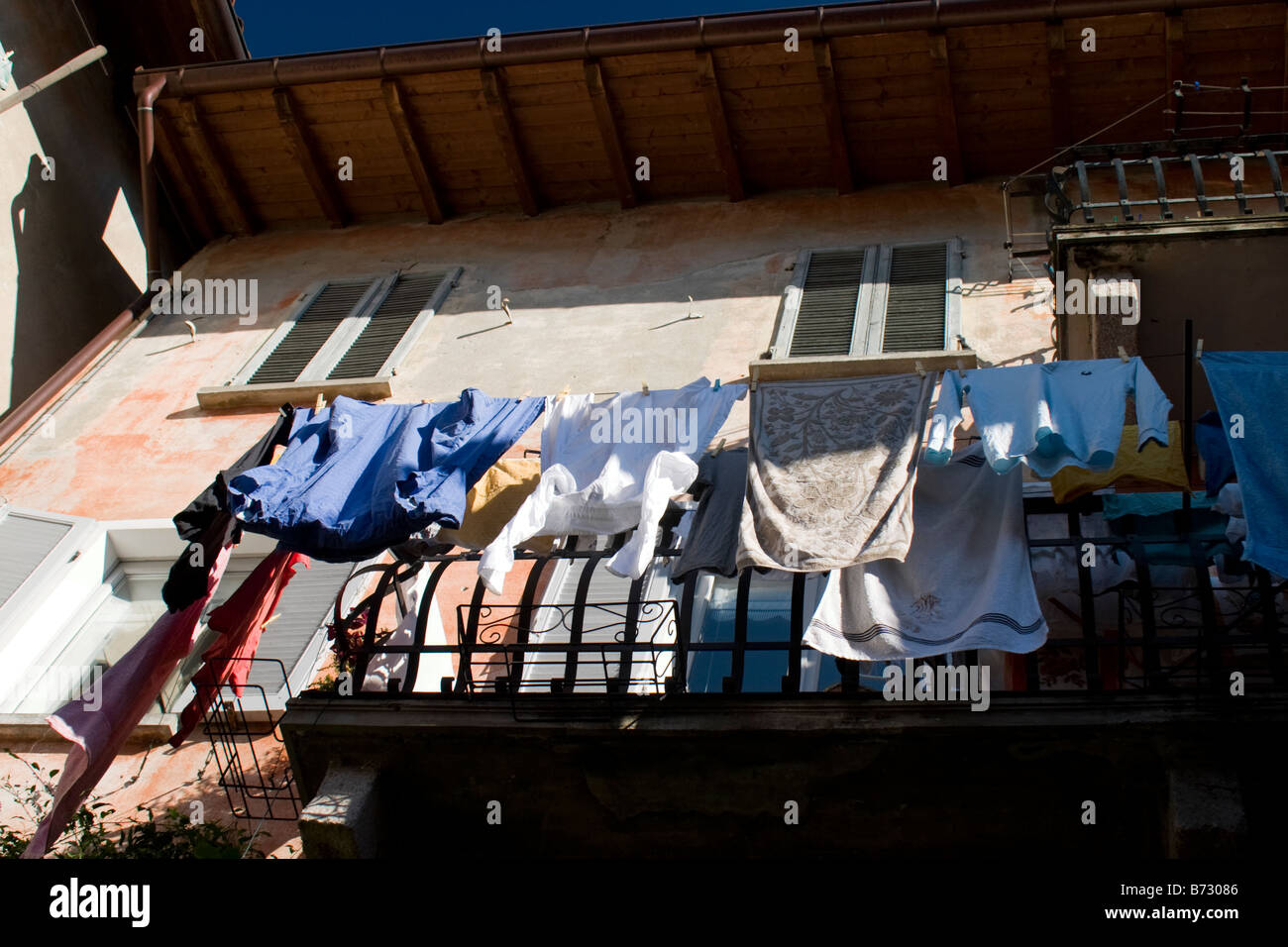 Laundry hanging outside hi-res stock photography and images - Alamy