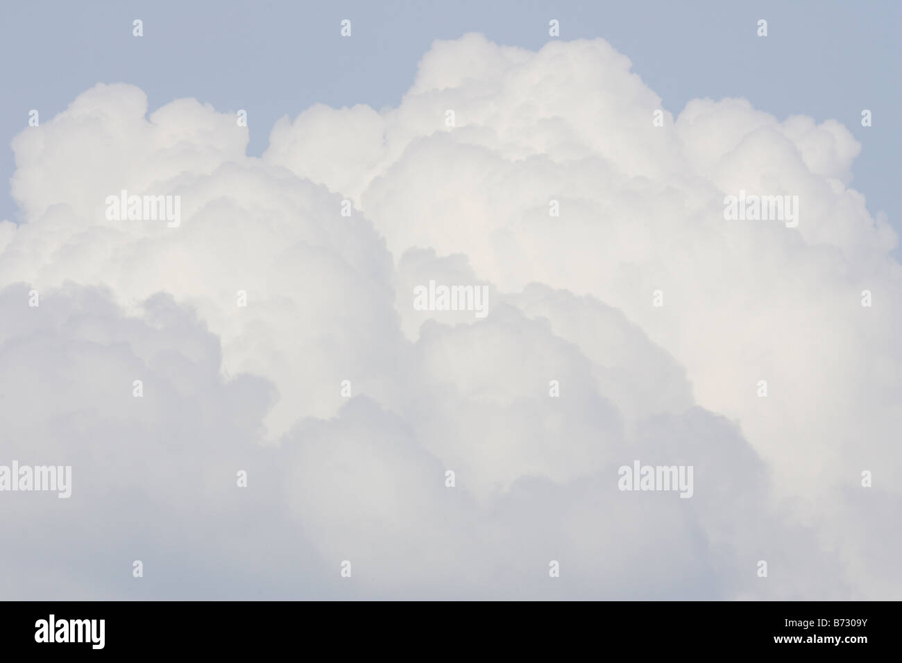 Cumulus cloud formation hi-res stock photography and images - Alamy