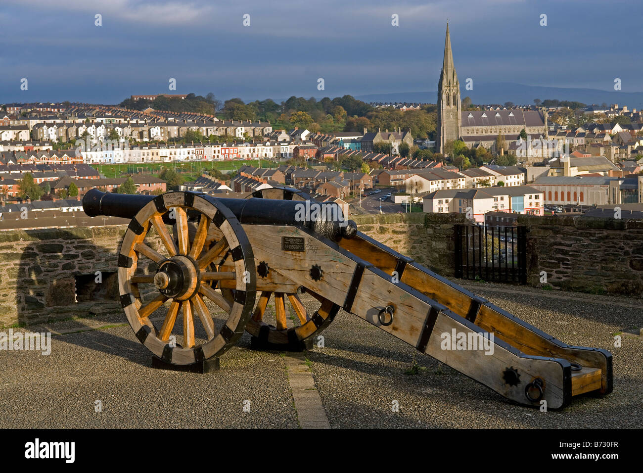 Derry northern ireland grand parade hi-res stock photography and images ...