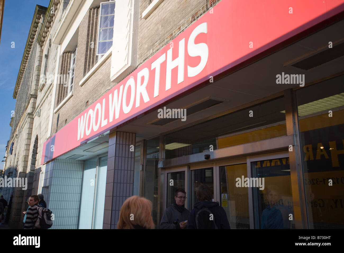 Woolworths sign hi-res stock photography and images - Alamy