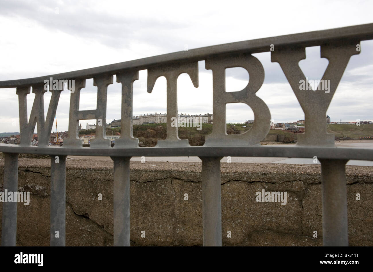 Whitby west cliff pier hi-res stock photography and images - Alamy