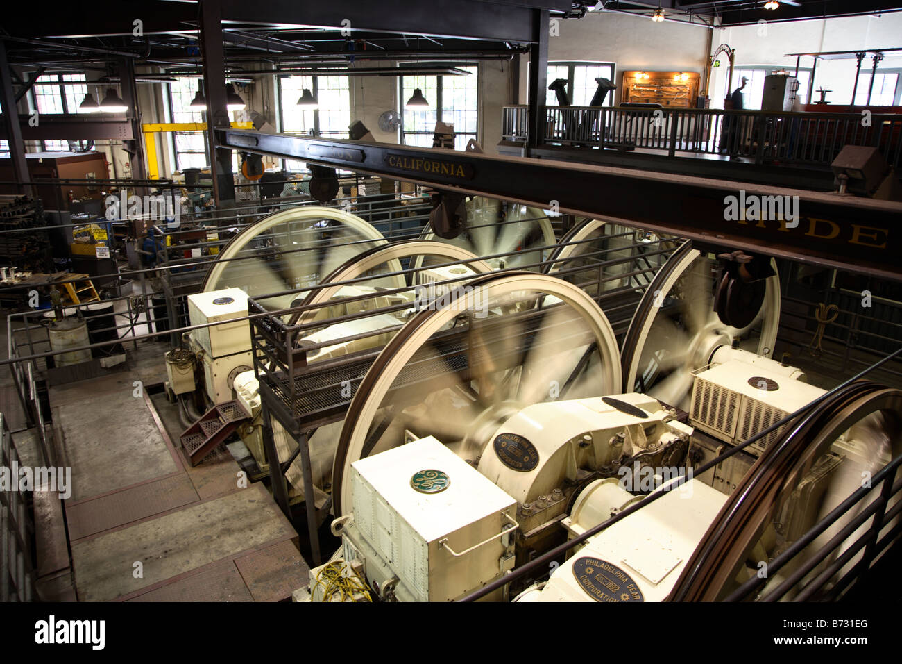 enormous motor that propels the cable cars Stock Photo - Alamy