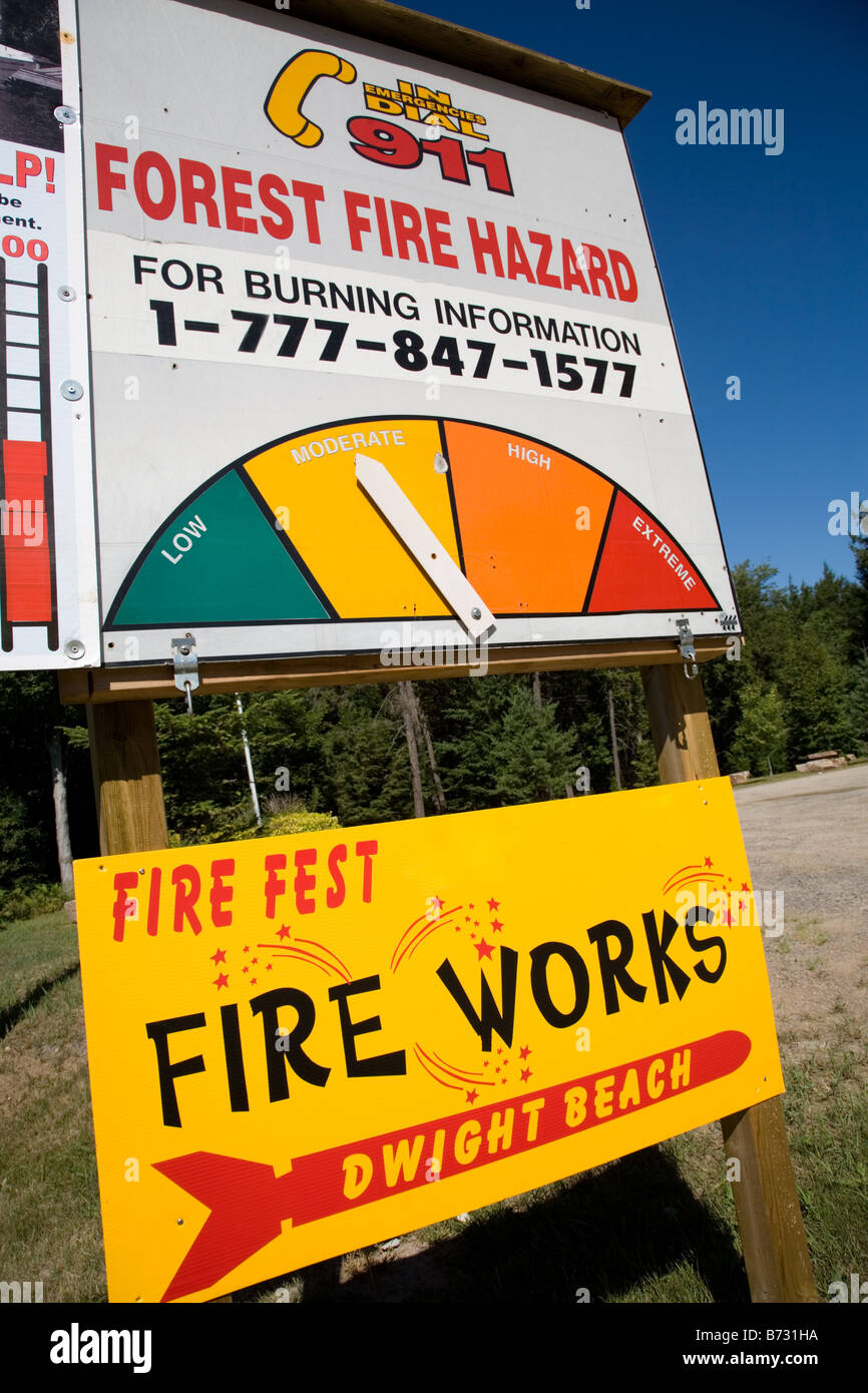 Fireworks warning sign hi-res stock photography and images - Alamy